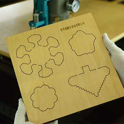 90-100M/H High Speed 2500Watt Flatbed Die Board Laser Cutting Machine ...